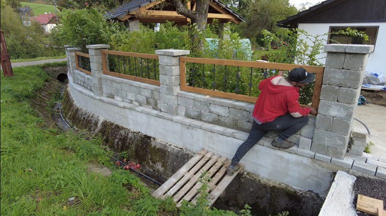 Stavba prístrešku pre auto a rekonštrukcia plota: 14. časť – plotová ...